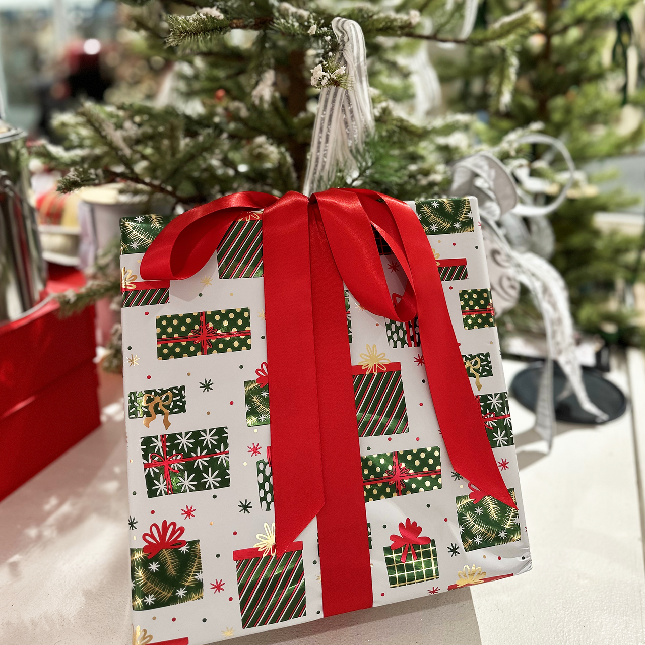 A Beginner-Friendly Guide to Wrapping a Gift Box with Beautiful, Neat ...